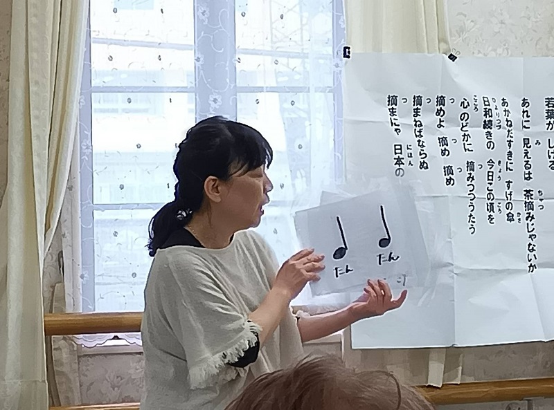 歌のゆうゆう塾®「歌って倶楽部－UTAKURA－」5月下旬開講予定で、見学及び体験を受付中。 | 神戸垂水おもちゃ箱